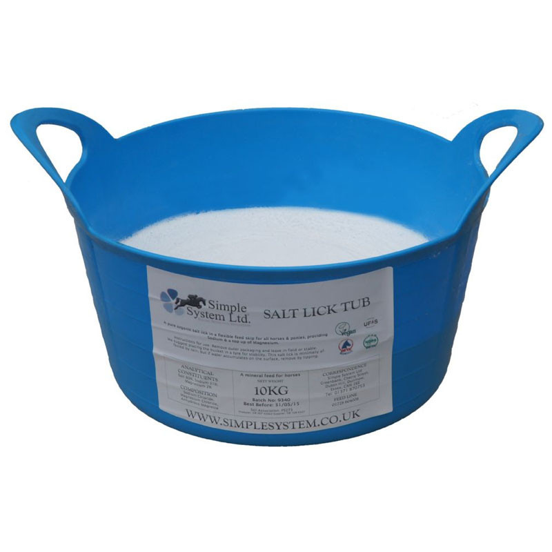 Simple System Salt Bucket | Thunderbrook Equestrian | Equi-Box